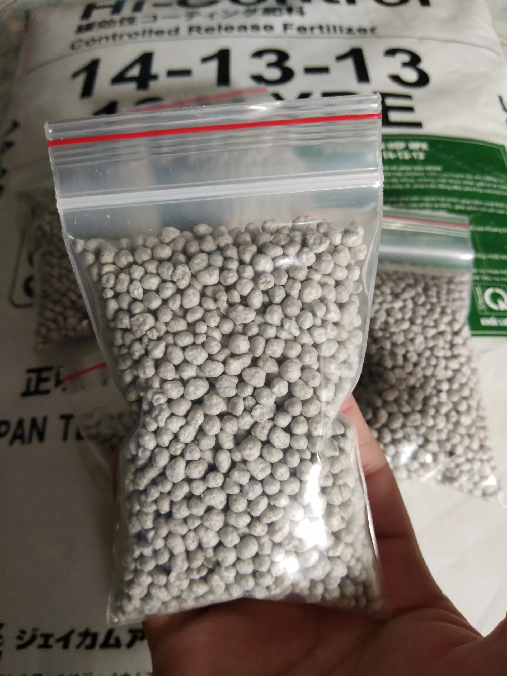 Phân chì Nhật Bản Hi-Control 14-13-13 - Túi 100gram